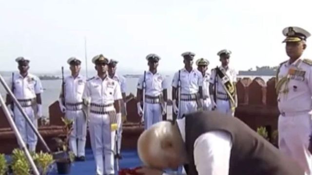 PM Modi unveils statue of Chhatrapati Shivaji Maharaj in Maharashtra