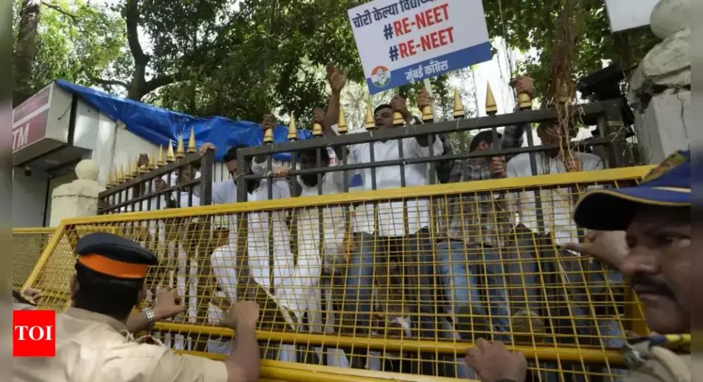 Centre Notifies Rules Under Anti-Paper Leak Law, Mandates SOPs For Exams Centre Notifies Rules Under Anti-Paper Leak Law, Mandates SOPs For Exams